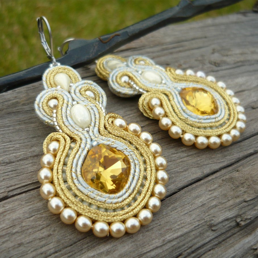 Soutache Náušnice Elegant Gold And Ivory Silver Potvor Pomáhat Tvořit