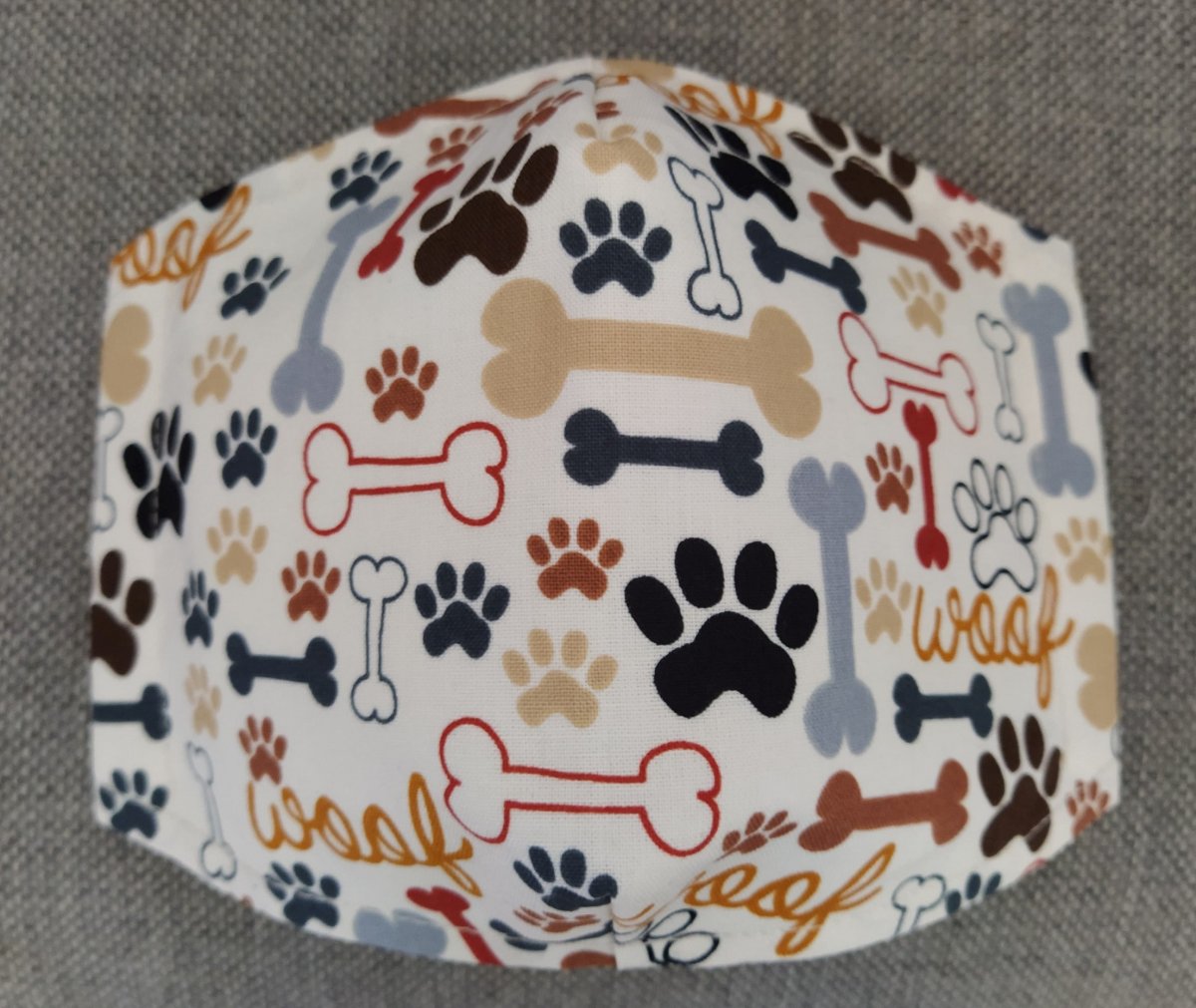 Rouška Designová Psí kostičky – Potvor - pomáhat tvořit