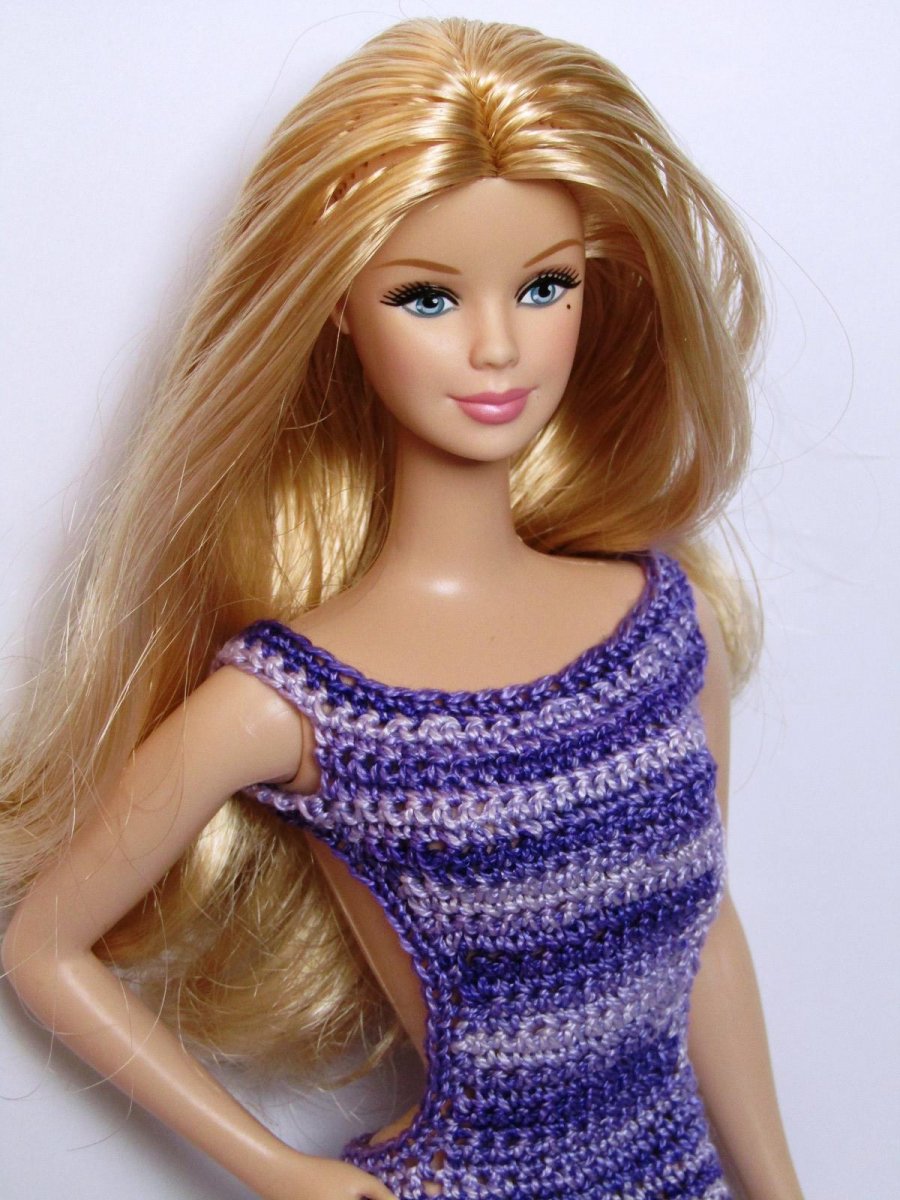 Fialové háčkované šaty – Potvor - pomáhat tvořit