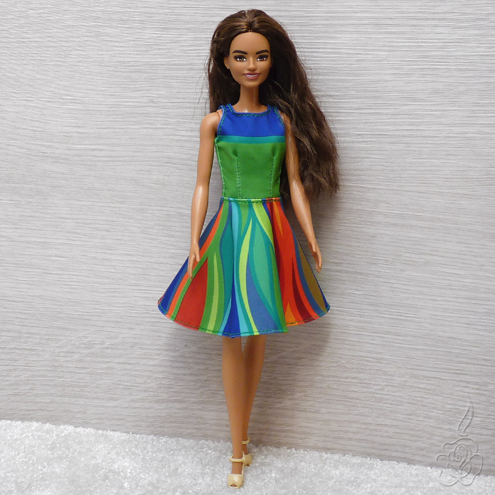 Barevné šatičky Pro Barbie Potvor Pomáhat Tvořit