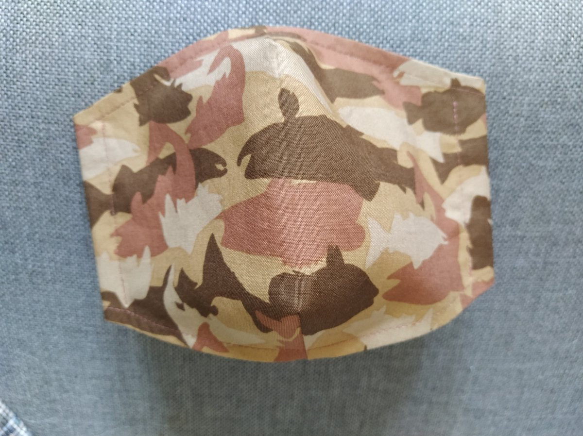 Rouška Designová Dvouvrstvá Rybičky I. – Potvor - pomáhat tvořit