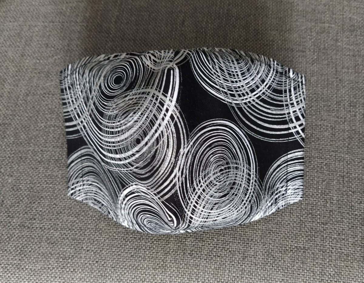 Rouška Designová Hypnóza – Potvor - pomáhat tvořit