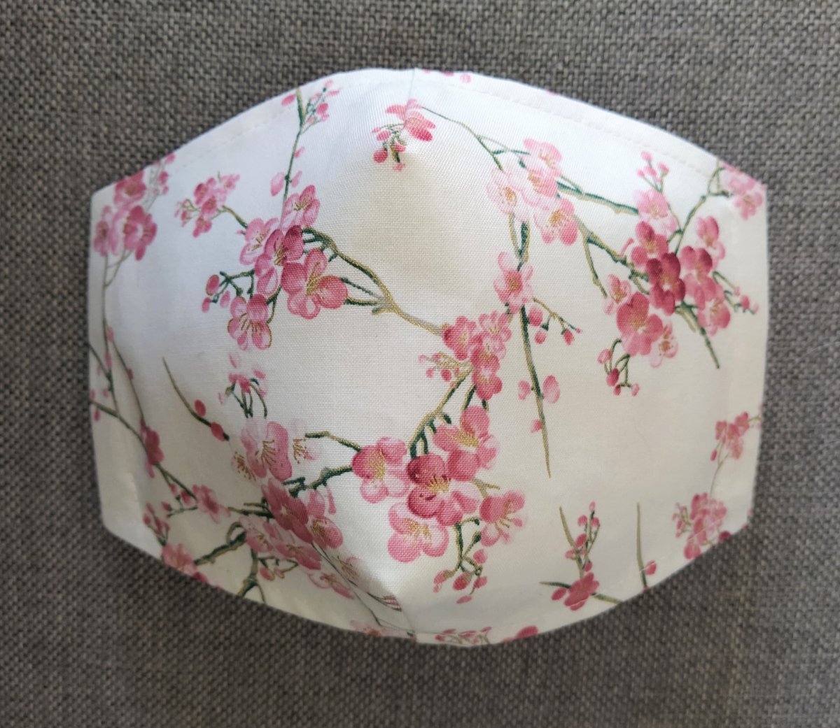 Rouška Designová Sakura – Potvor - pomáhat tvořit