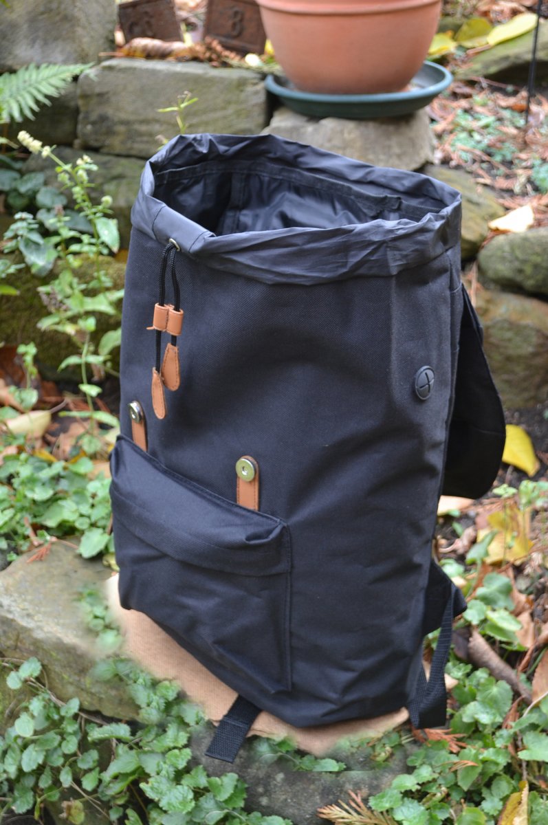 Retro BATOH, nejen pro HIPSTERY – Potvor - pomáhat tvořit