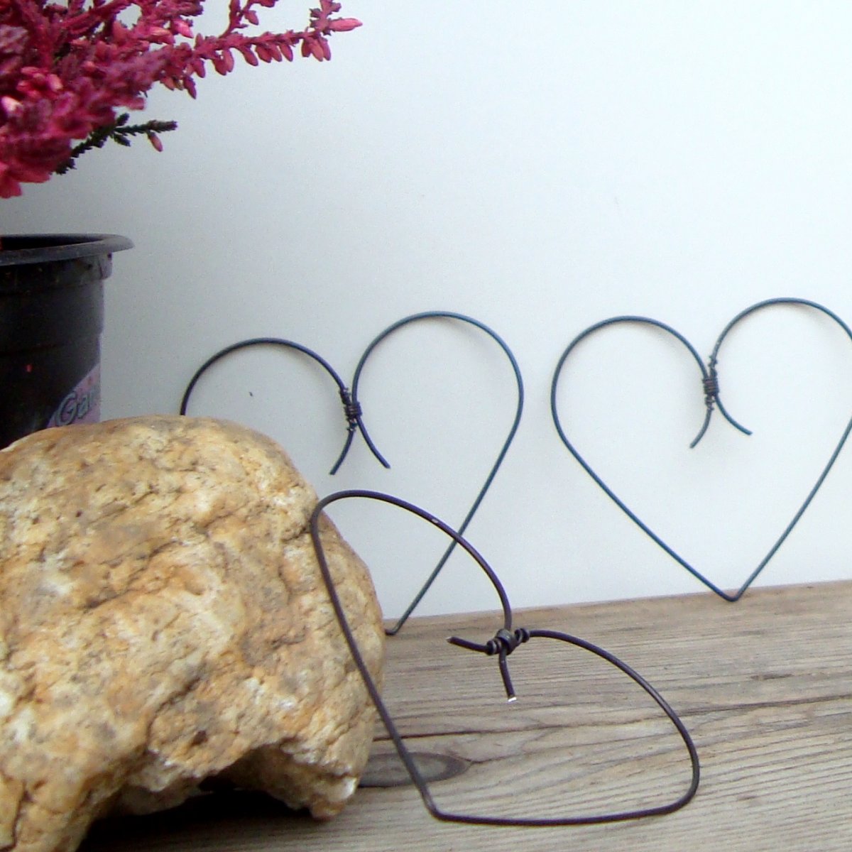 Srdíčko - obrys. tvar – Potvor - pomáhat tvořit