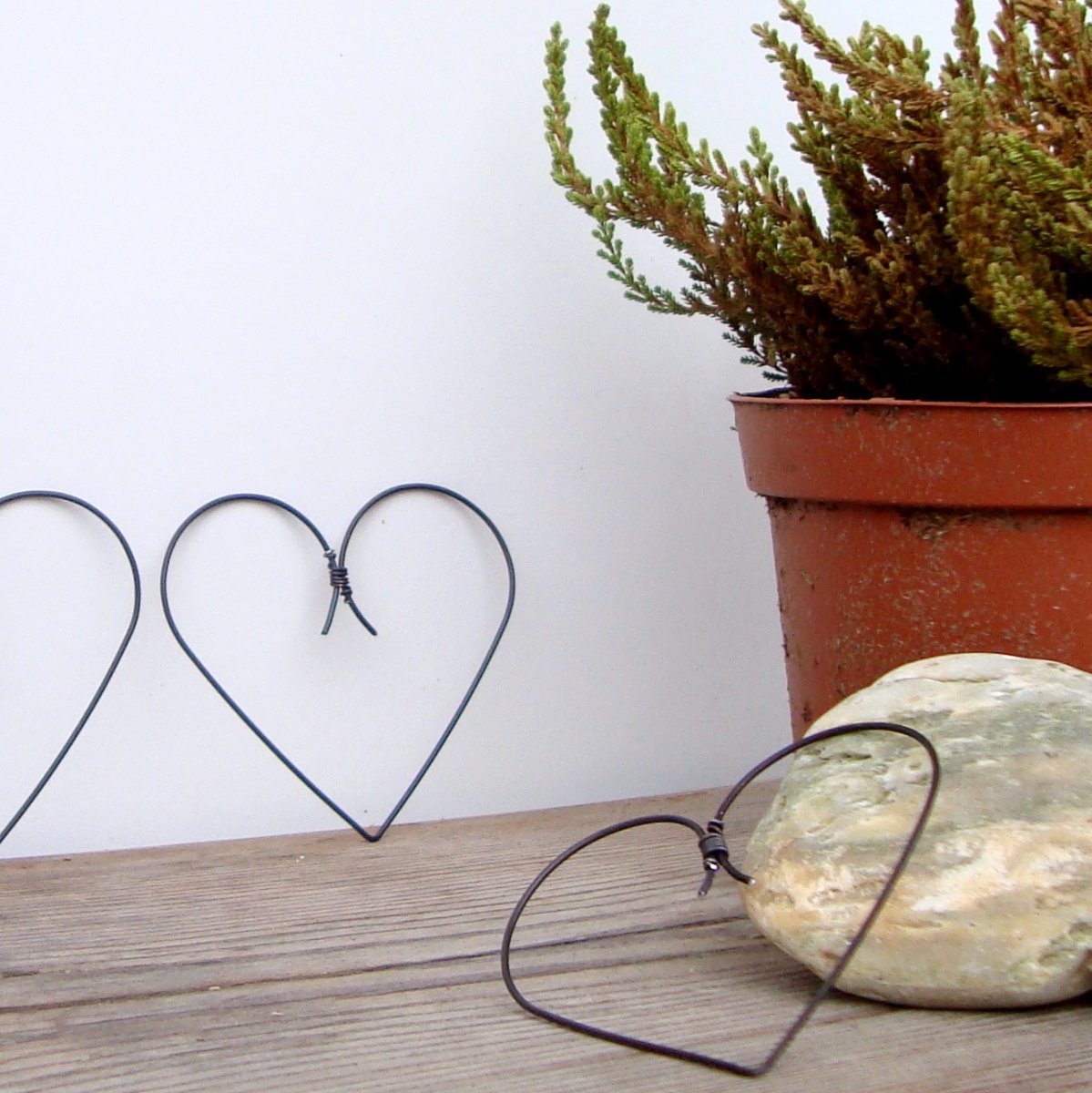 Srdíčko - obrys. tvar – Potvor - pomáhat tvořit