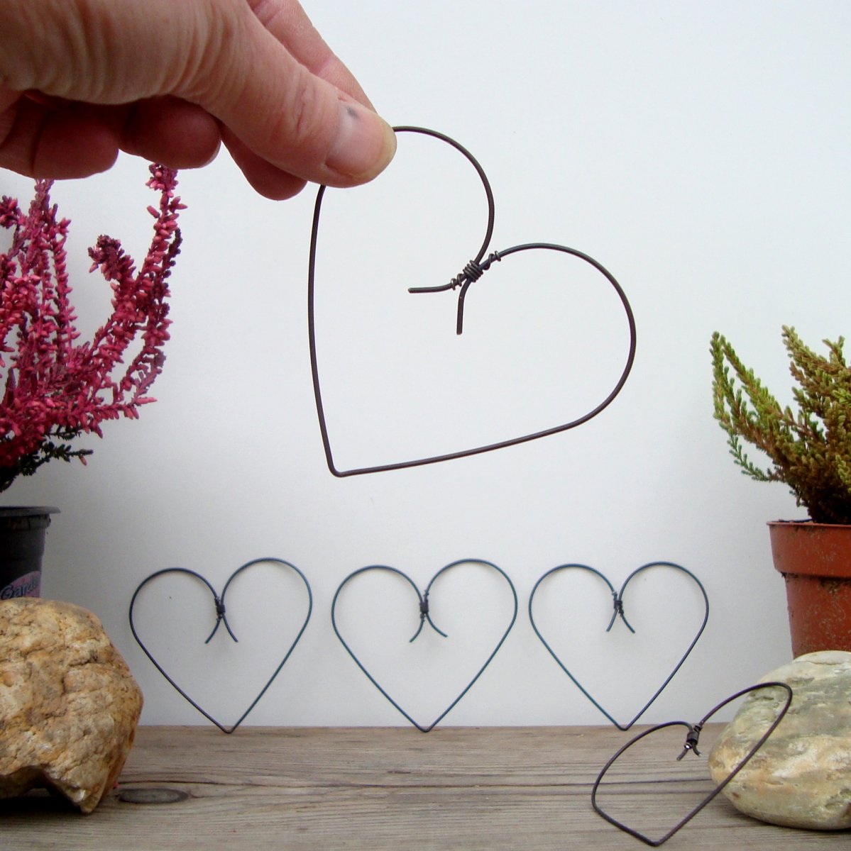 Srdíčko - obrys. tvar – Potvor - pomáhat tvořit