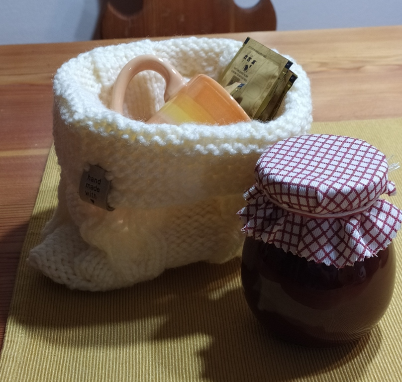 pletený pytlík – Potvor - pomáhat tvořit