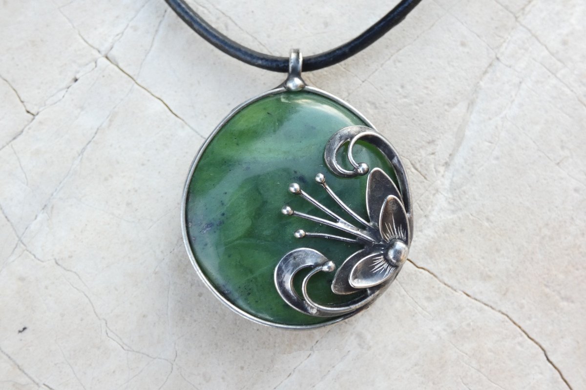 Tropical flower - jadeit/nefrit – Potvor - pomáhat tvořit