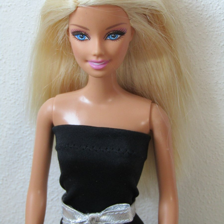Silverbow Černé šaty Pro Panenku Barbie Potvor Pomáhat Tvořit