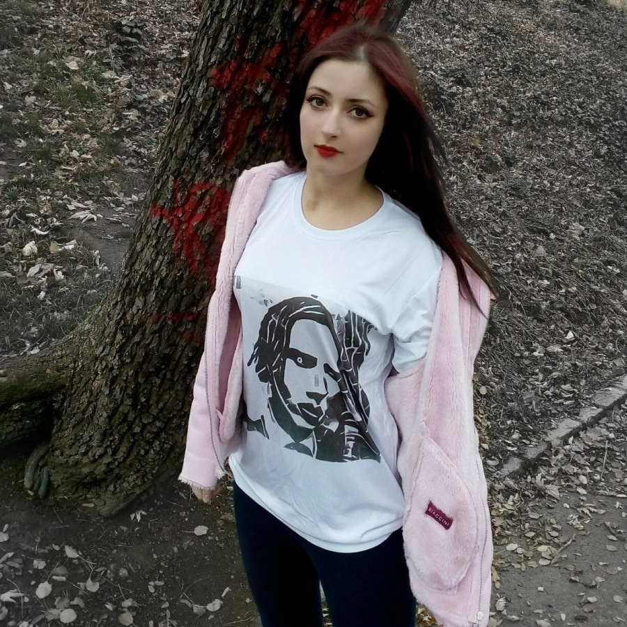 Tričko Grafika Manson Potvor Pomáhat Tvořit