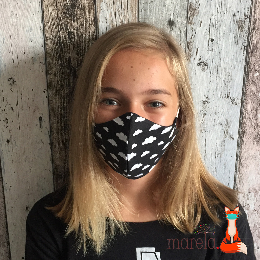 Rouška černá s mráčky – Potvor - pomáhat tvořit